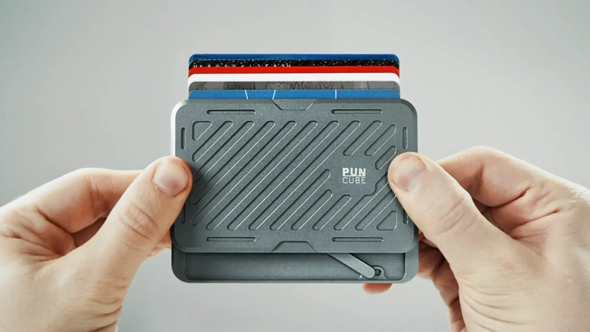 MagSafe Wallet | PunCube’s Mech Wallet Key Features