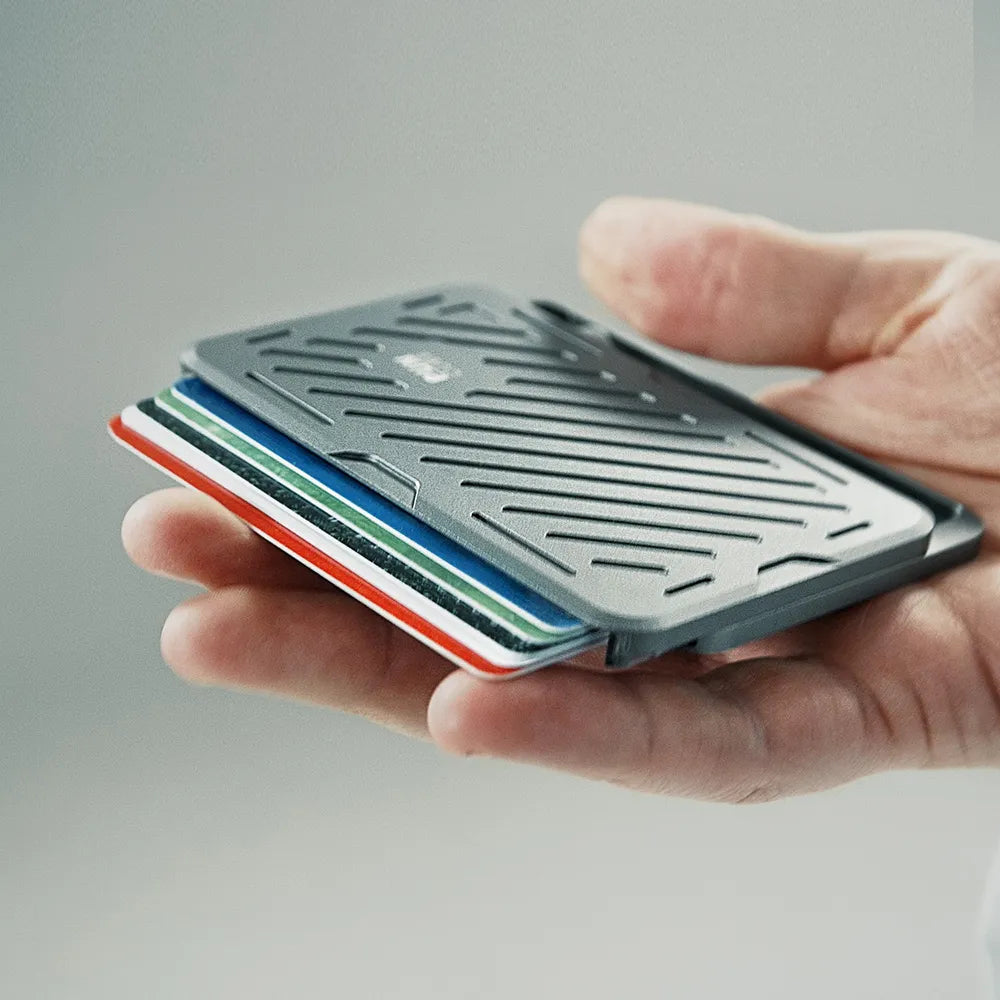 Why a Slim Card Wallet Is the Best Choice for Modern Lifestyle and Why